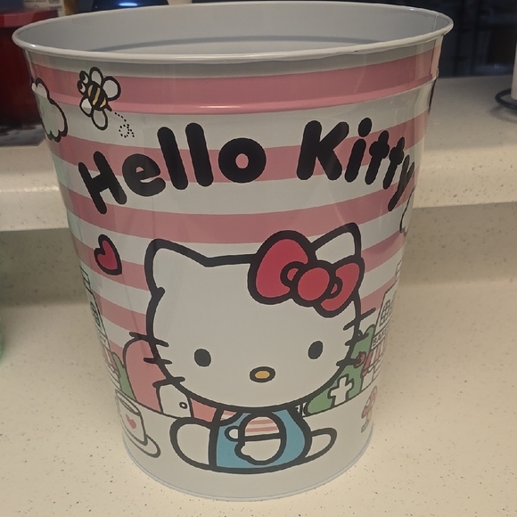 Hello Kitty | Party Supplies | Hello Kitty Pink Party Trash Can Bin ...